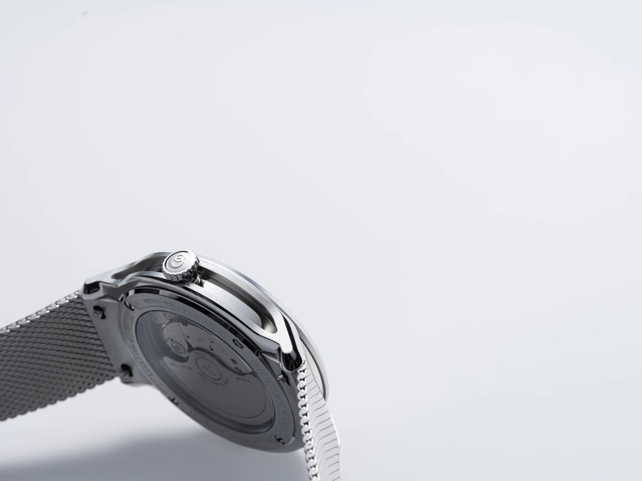 Properly winding your automatic watch: techniques and tips